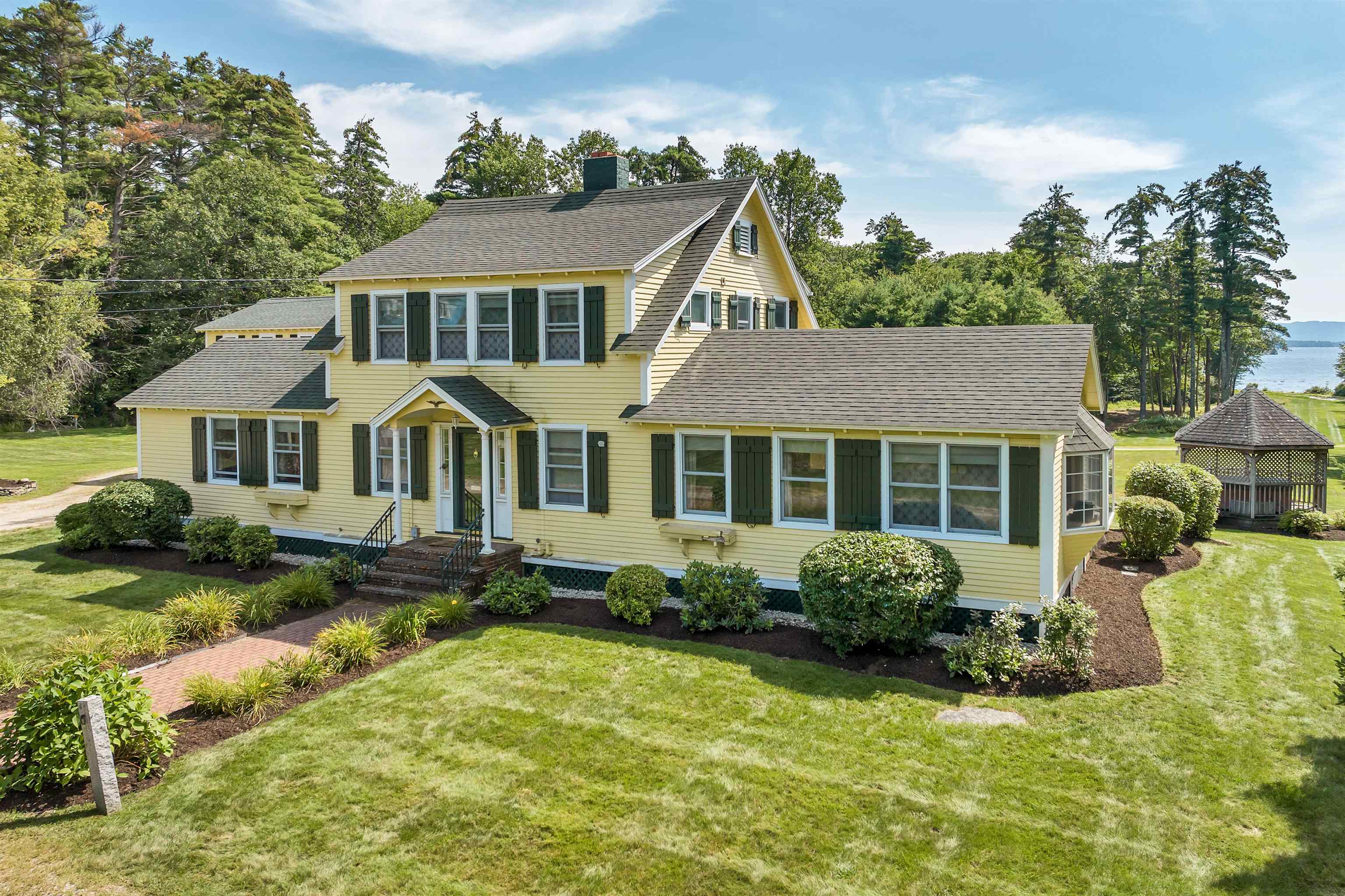Real Estate Listings for Susan Maus | Maxfield Real Estate, Wolfeboro, NH