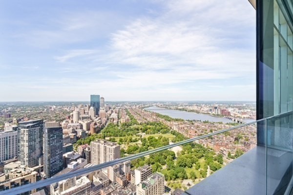 Downtown Boston Luxury Condo Buildings | Joe Wolvek, Gibson Sothebys