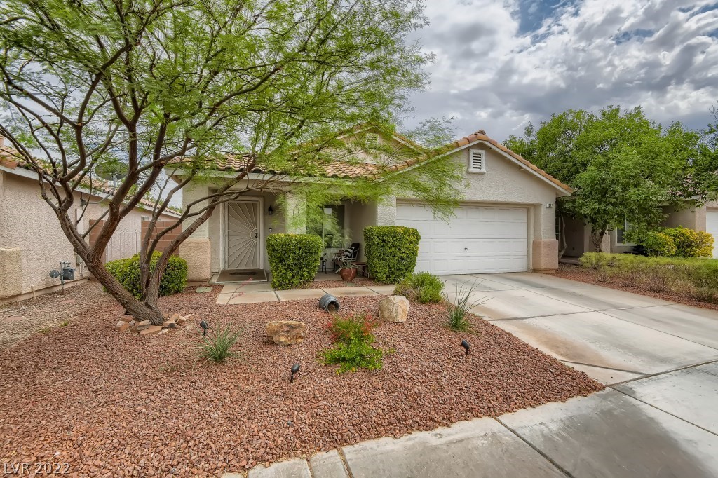 Real Estate Listings for Barbra R. Mauntel | Signature Real Estate ...