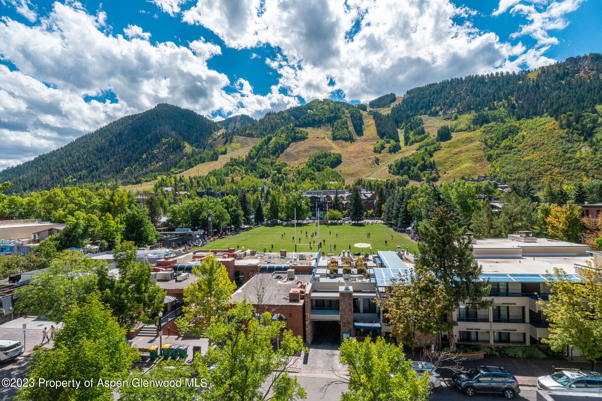 Aspen Snowmass Condos for Rent | Aspen Resort Luxury Rentals