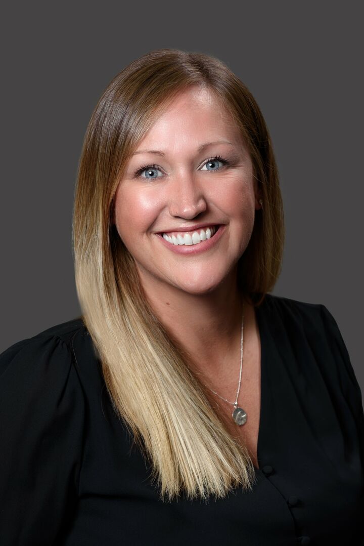 Shannon Lyons's Instagram, Twitter & Facebook on IDCrawl