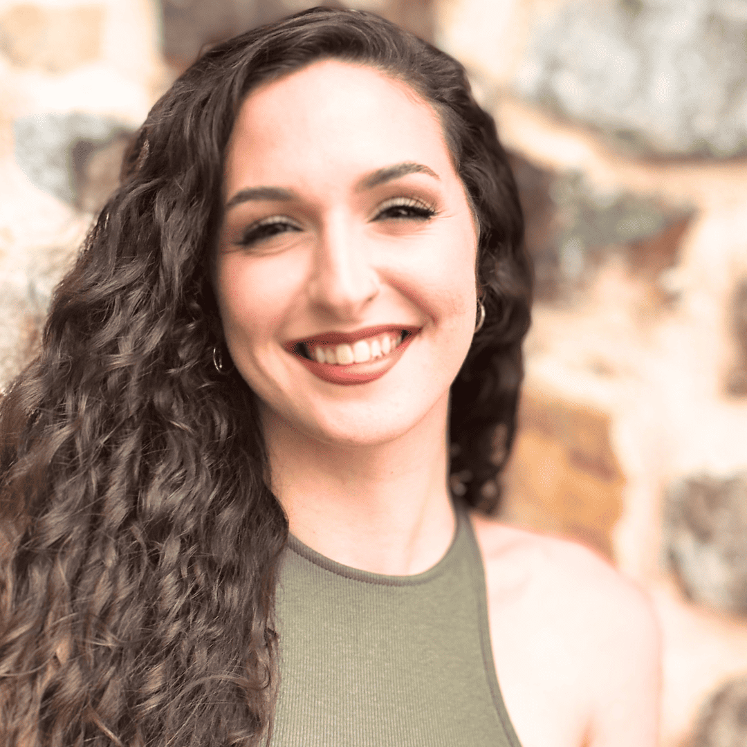 Holly Lindsey's Instagram, Twitter & Facebook on IDCrawl