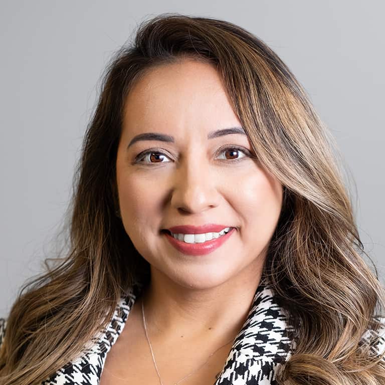 Rebecca Alm's Instagram, Twitter & Facebook on IDCrawl