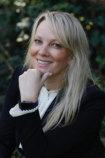 Melanie Healey's Instagram, Twitter & Facebook on IDCrawl